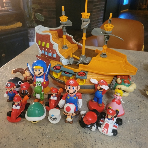 Nintendo | Toys | Super Mario Deluxe Bowsers Air Ship Playset And ...